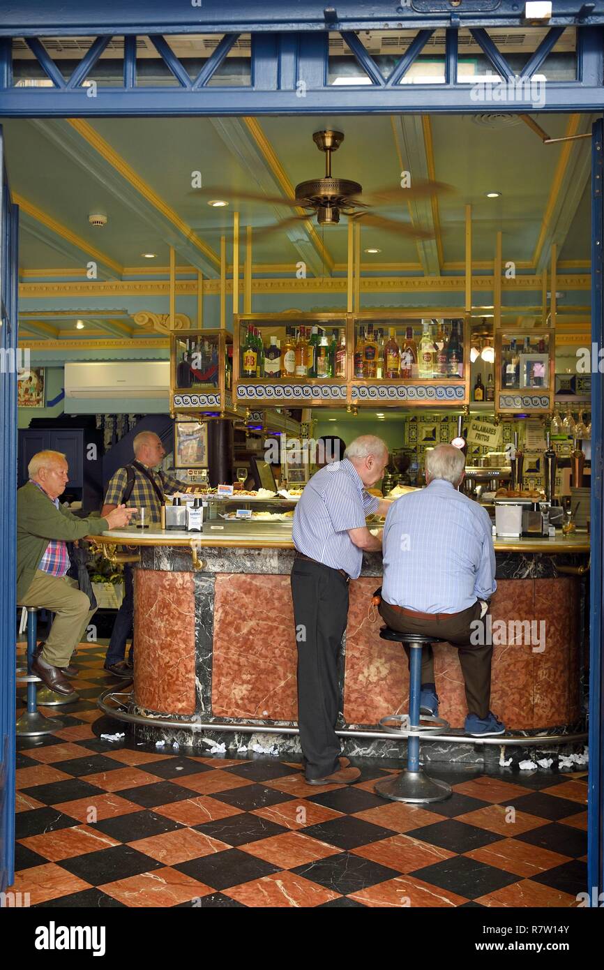 Spain, Basque Country, Biscay Province, Bilbao, Casco Viejo (old town ...