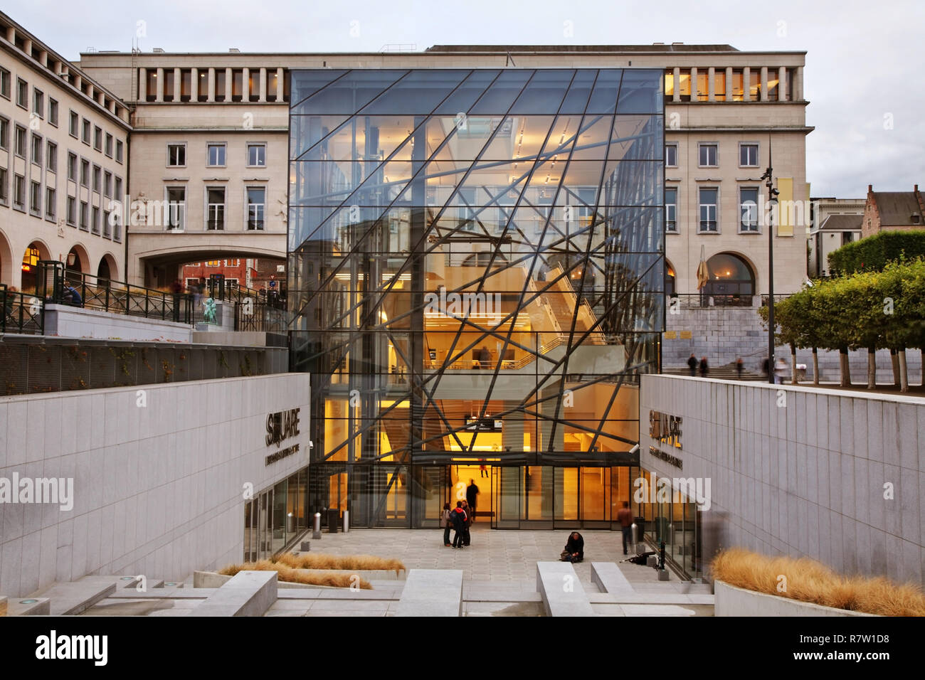 Congress palace of brussels hi-res stock photography and images - Alamy