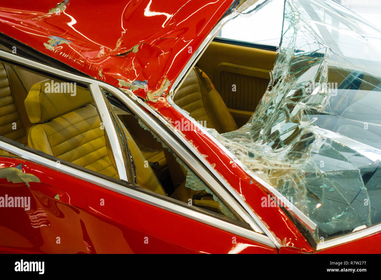 Damaged car interior shattered windshield hi-res stock photography and images - Alamy