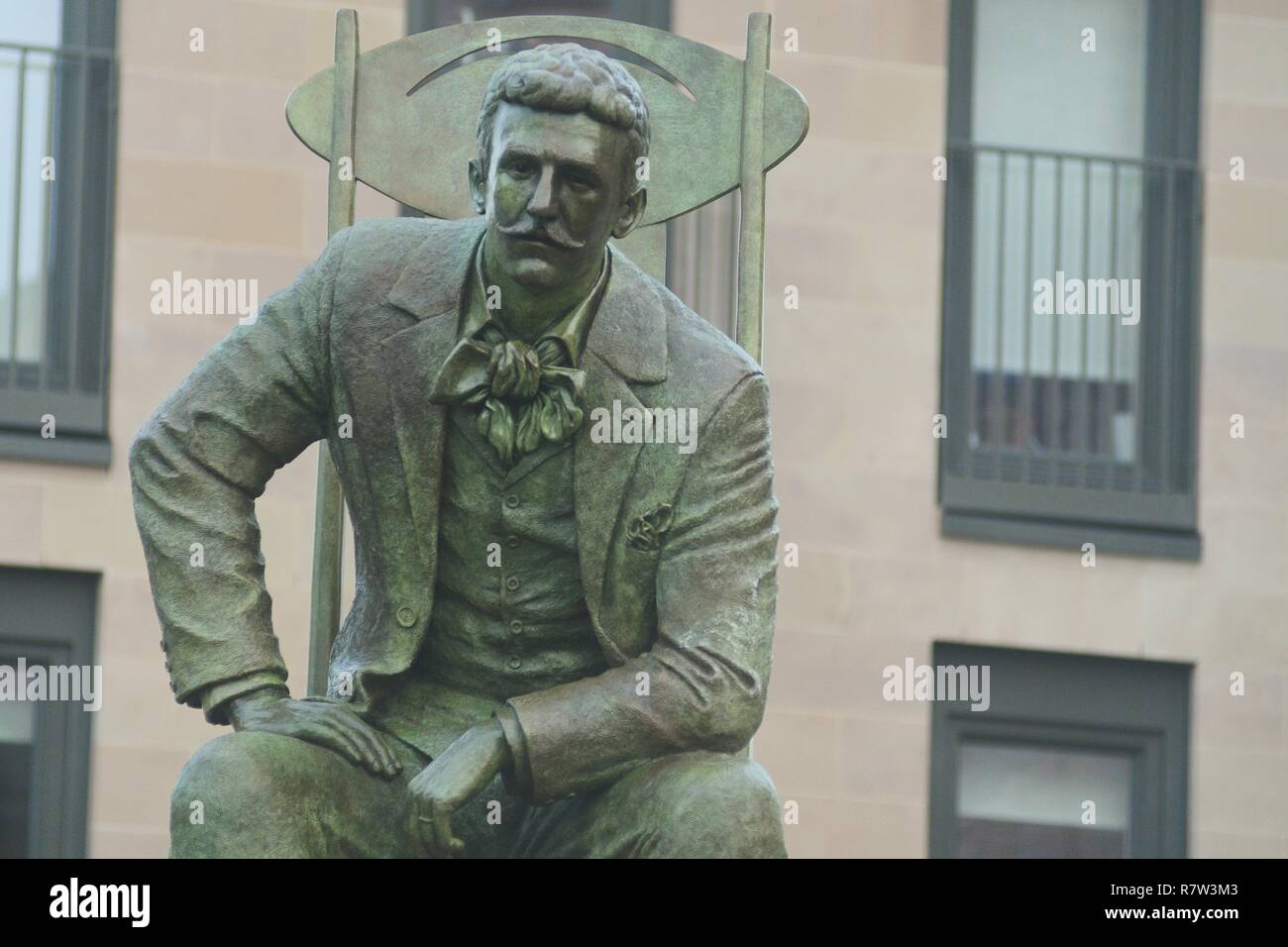Charles Rennie Mackintosh Statue by Andy Scott Stock Photo - Alamy