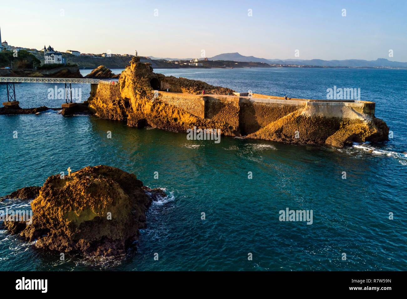 Rock virgin mary statue biarritz hi-res stock photography and images ...