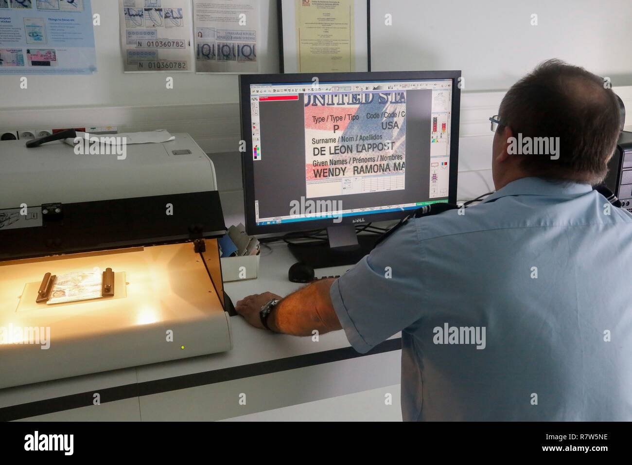 National forensic laboratory hi-res stock photography and images - Alamy