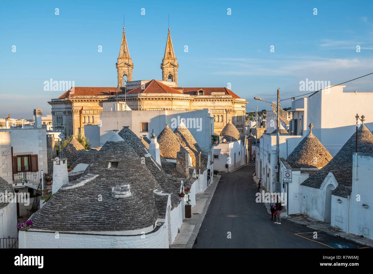 Italy, Apulia, Itria Valley, Alberobello, UNESCO World Heritage Site ...