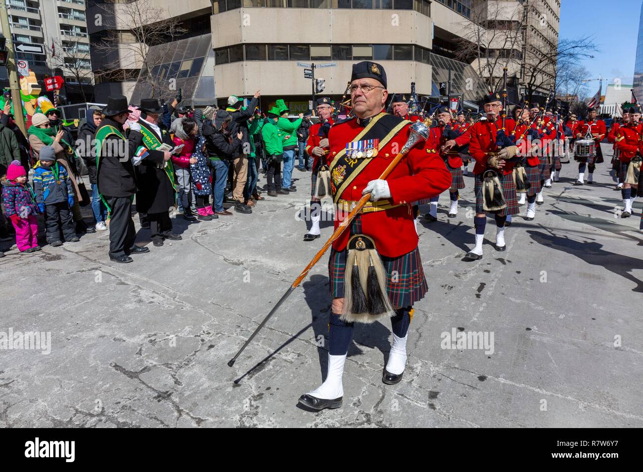 Quebec snow festival parade hi-res stock photography and images - Alamy