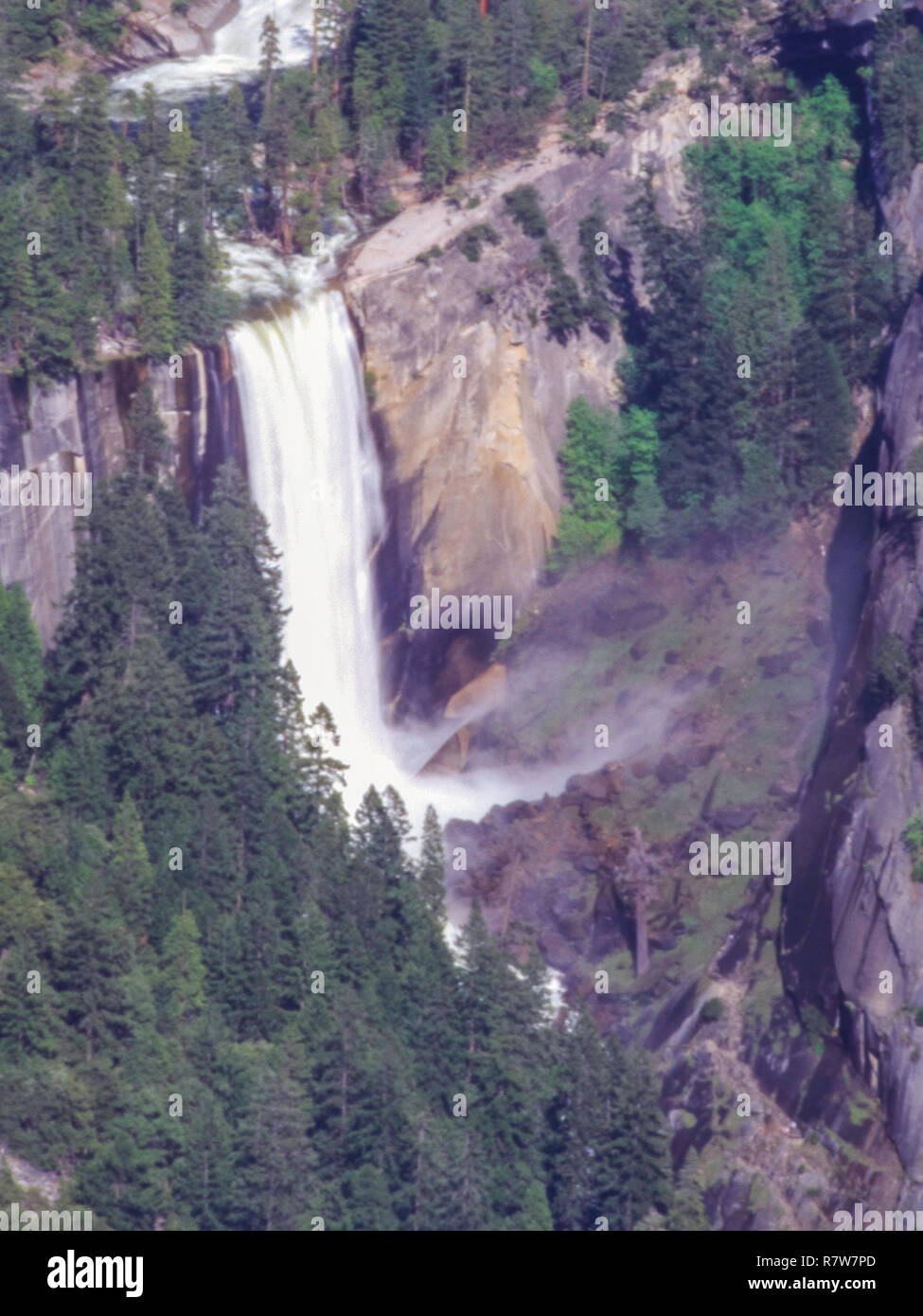 Yosemite waterfalls hi-res stock photography and images - Alamy