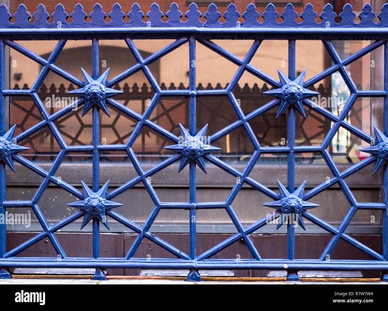 Town lattice design hi-res stock photography and images - Alamy