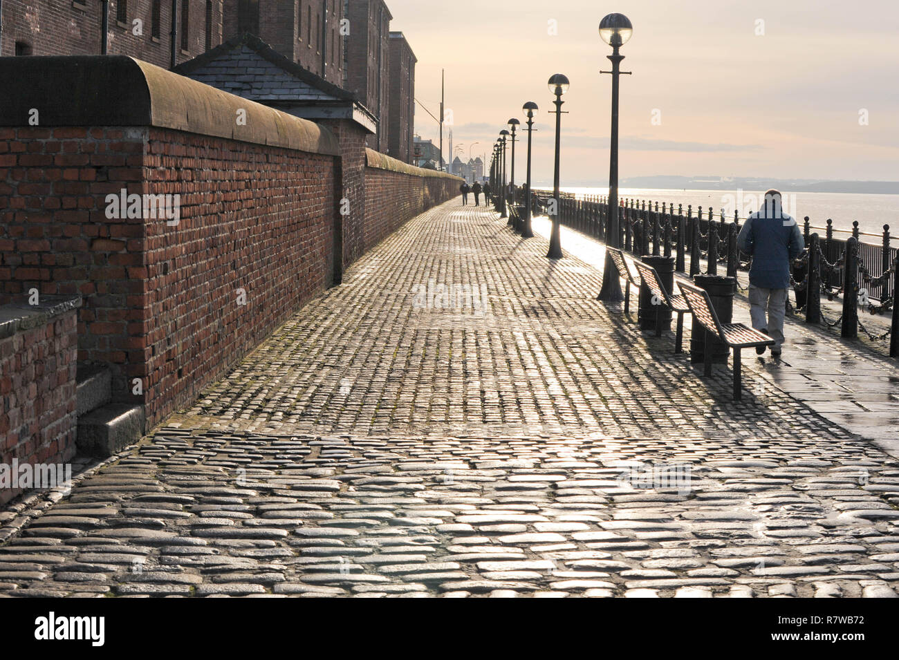 Liverpoolwaterfront hi-res stock photography and images - Alamy