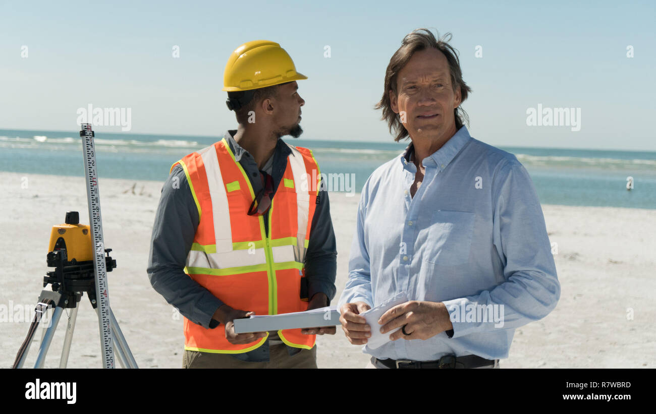 BERNIE THE DOLPHIN, from left: Jimel Atkins, Kevin Sorbo, 2018. ph: Stu ...