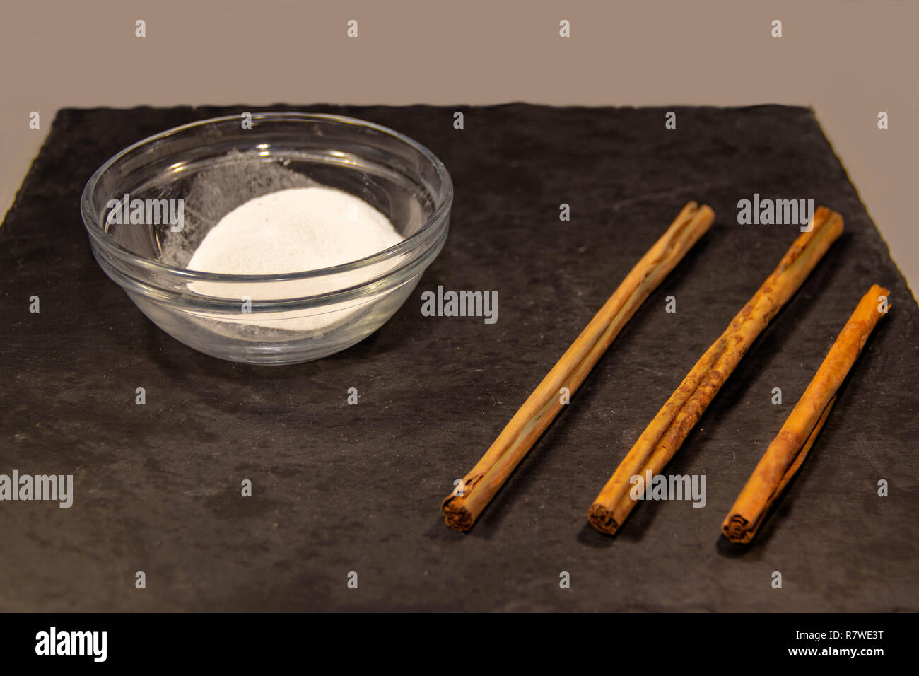 Star anise cinnamon sticks chopped hi-res stock photography and images ...