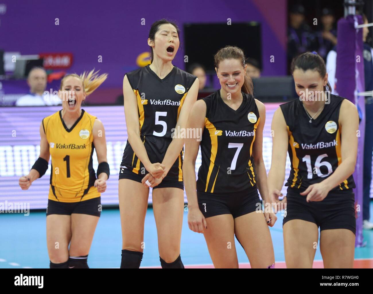 Vakifbank womens volleyball team hi-res stock photography and images ...