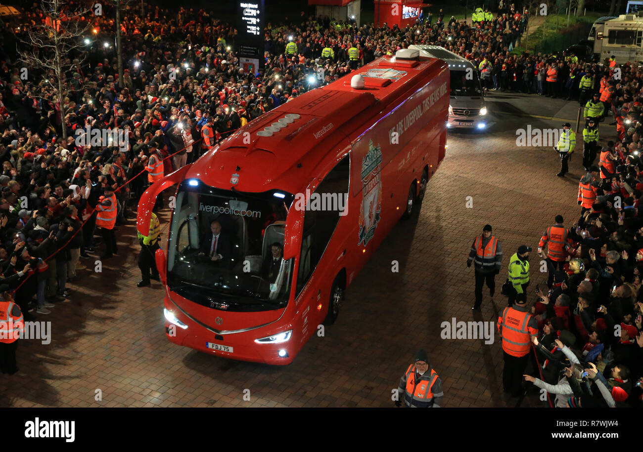 Liverpool team bus hi-res stock photography and images - Alamy