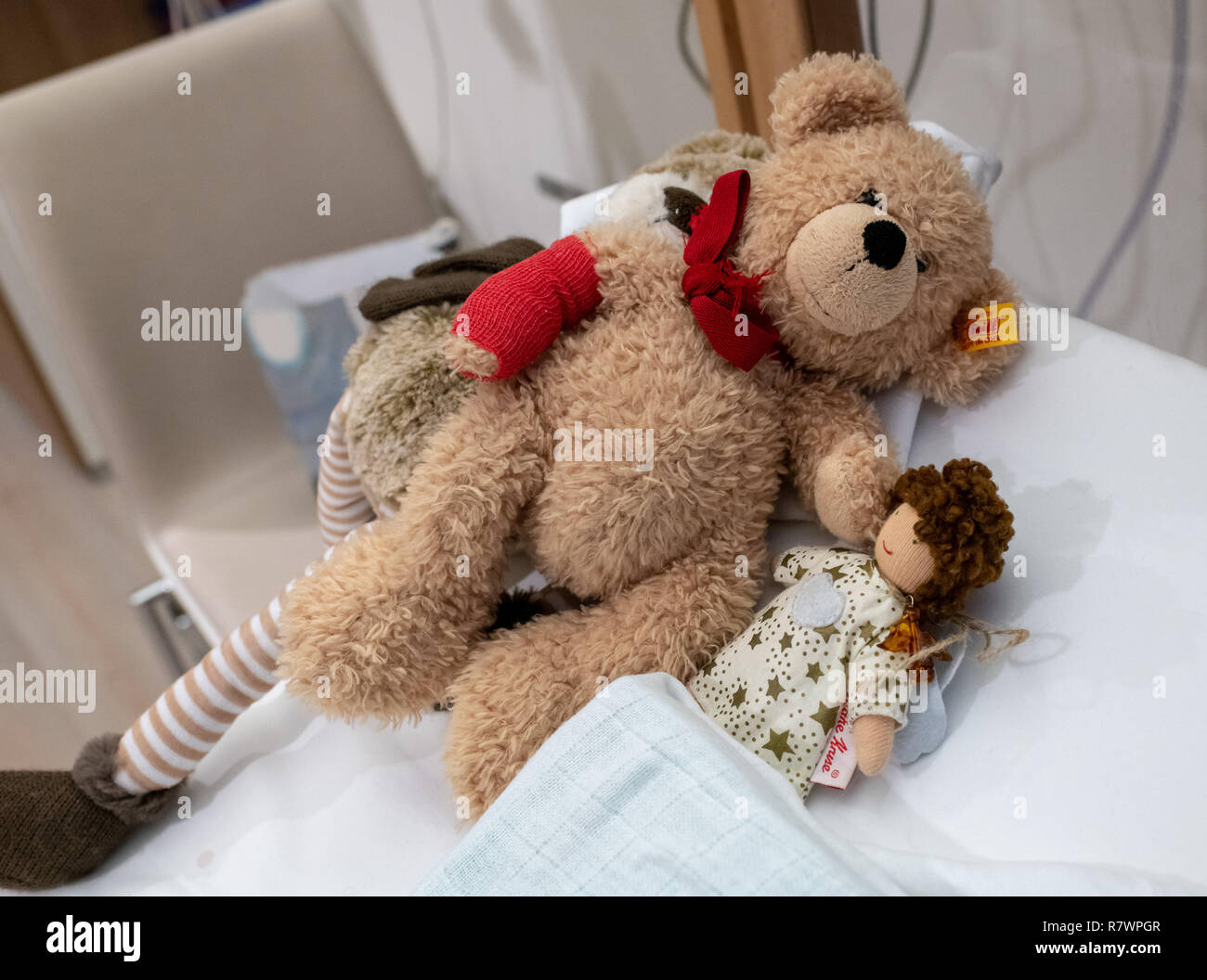 Sick dolls hi-res stock photography and images - Alamy