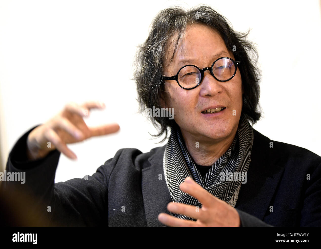 Human bing hi-res stock photography and images - Alamy