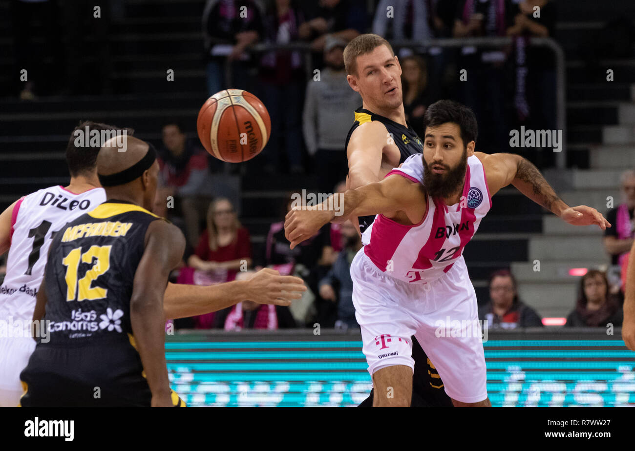 Colton Iverson High Resolution Stock Photography and Images - Alamy