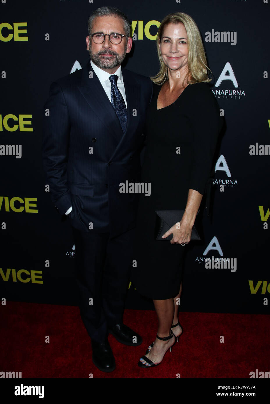 Steve carell and wife nancy carell hi-res stock photography and images ...