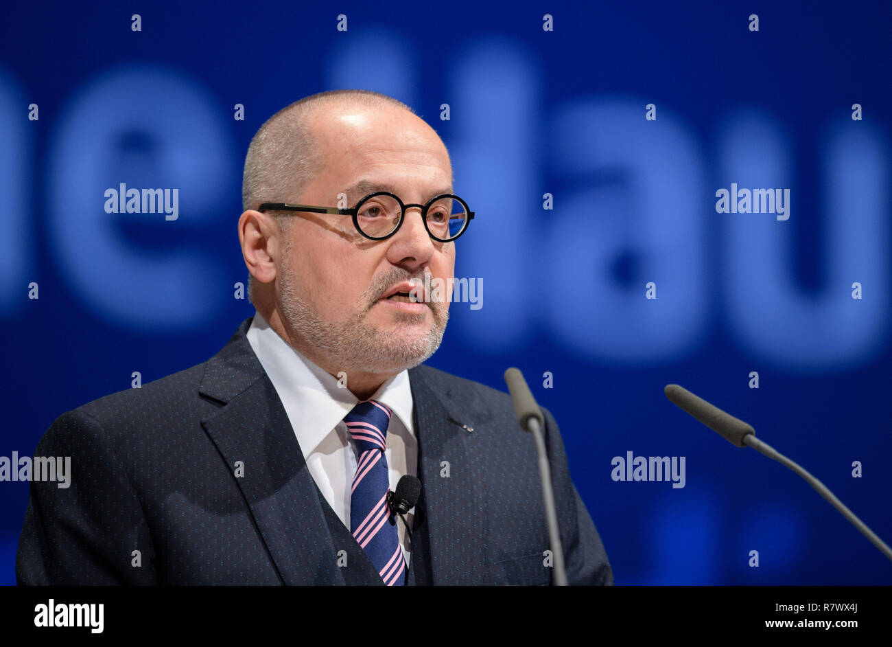 Chief executive officer of linde ag hi-res stock photography and images ...