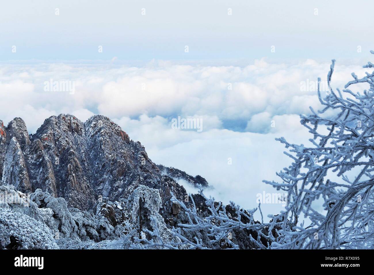 Huangshan. 12th Dec, 2018. Photo taken on Dec. 12, 2018 shows the Huangshan Mountain Scenic Area ...