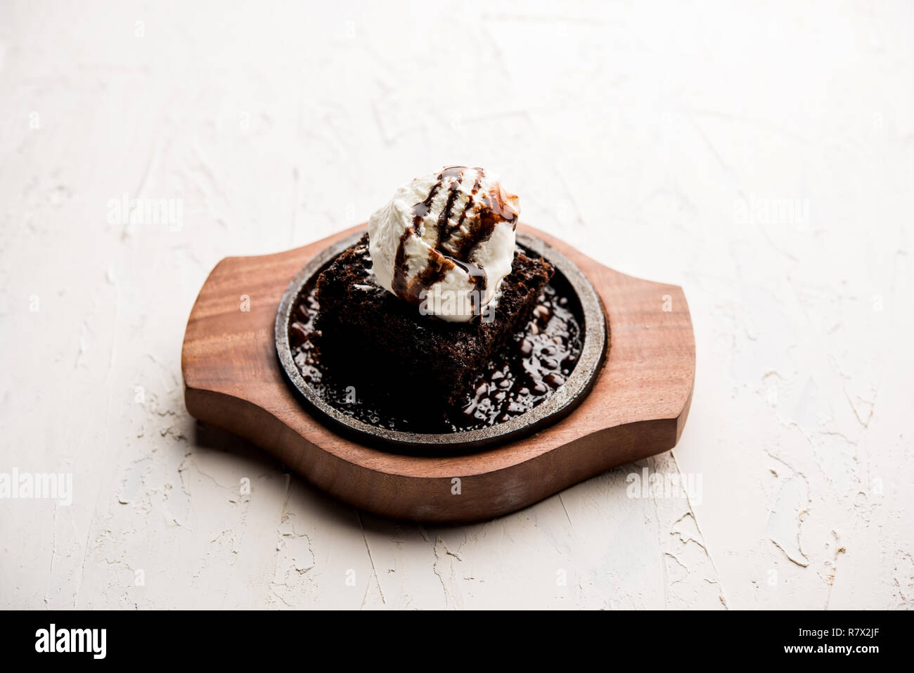 Sizzling cake hi-res stock photography and images - Alamy