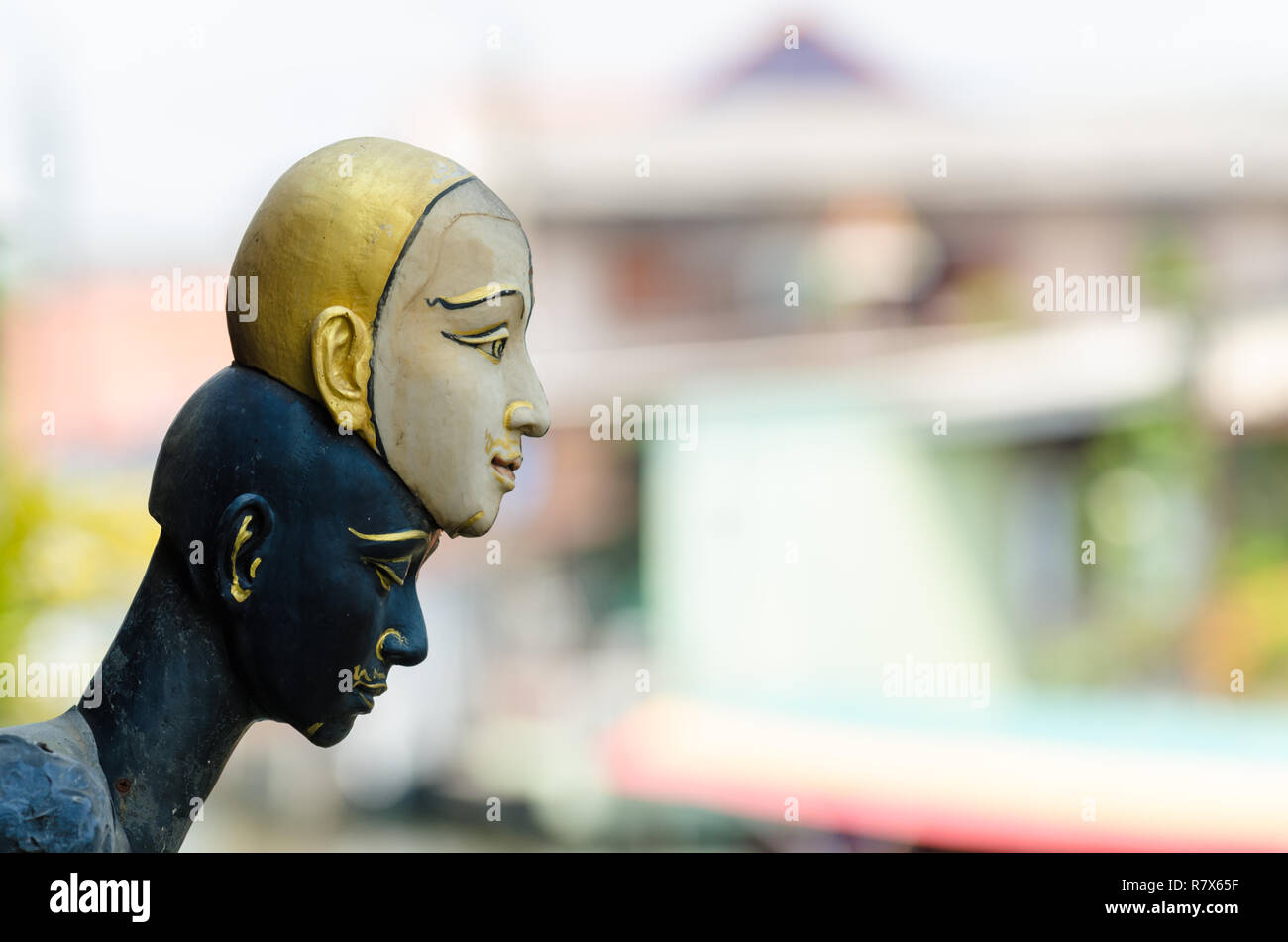 Double head statue hi-res stock photography and images - Alamy