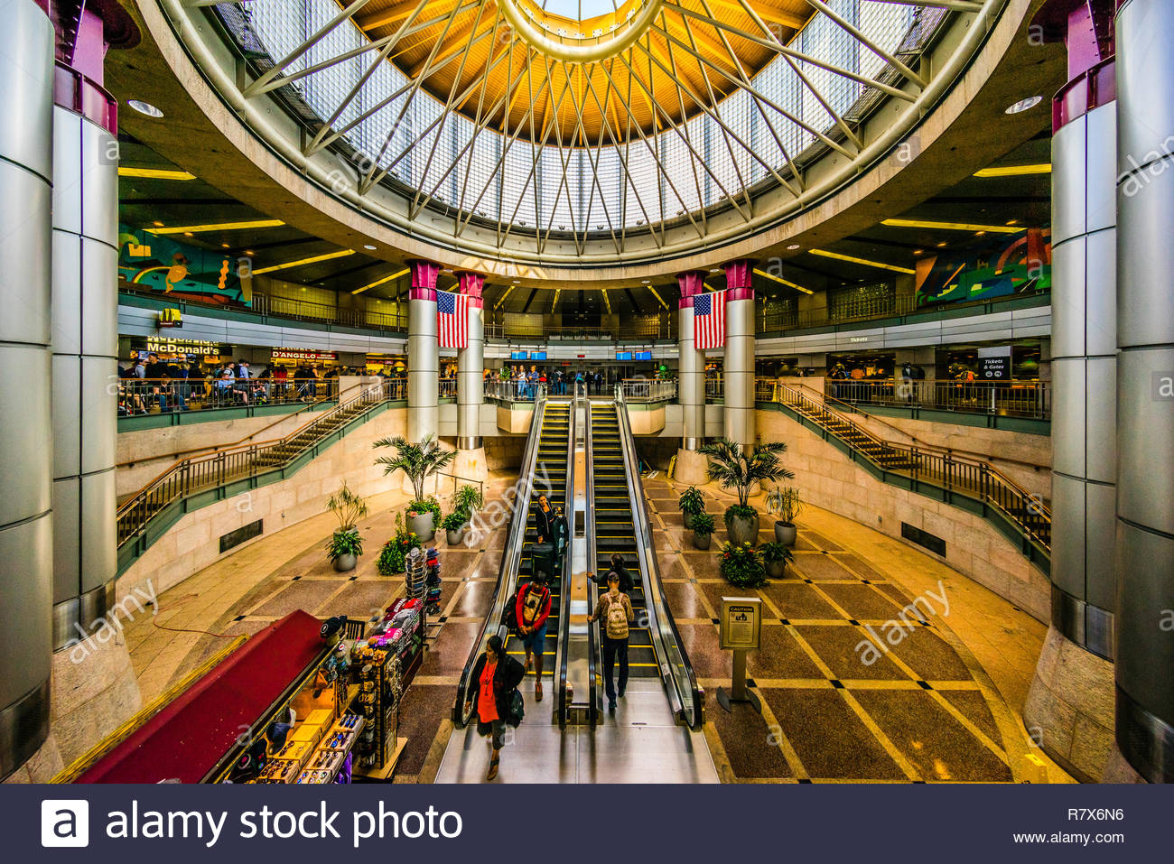 Boston South Station Stock Photos & Boston South Station Stock Images ...