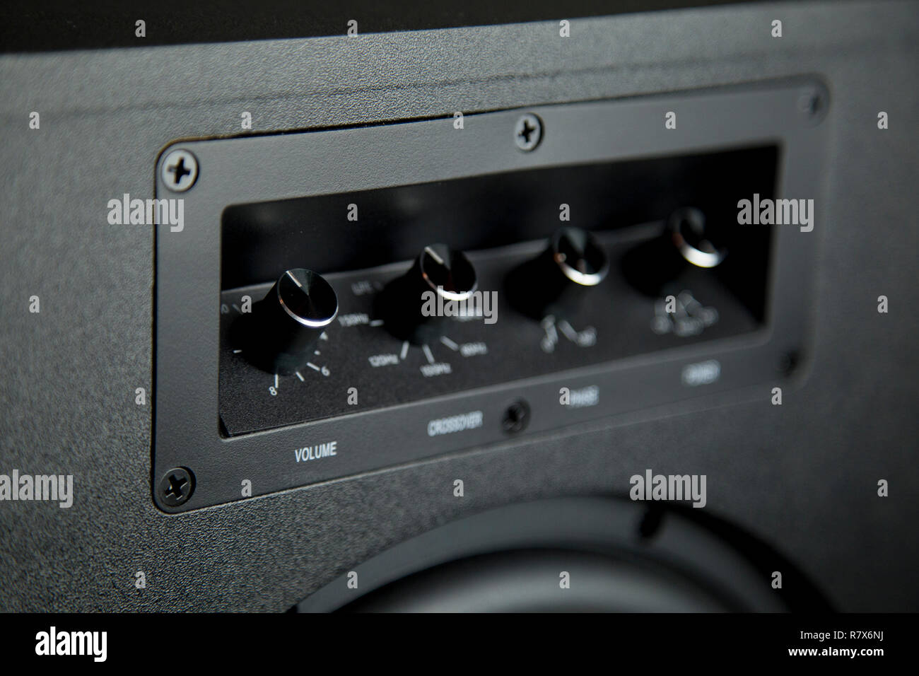 Bluetooth subwoofer hi-res stock photography and images - Alamy