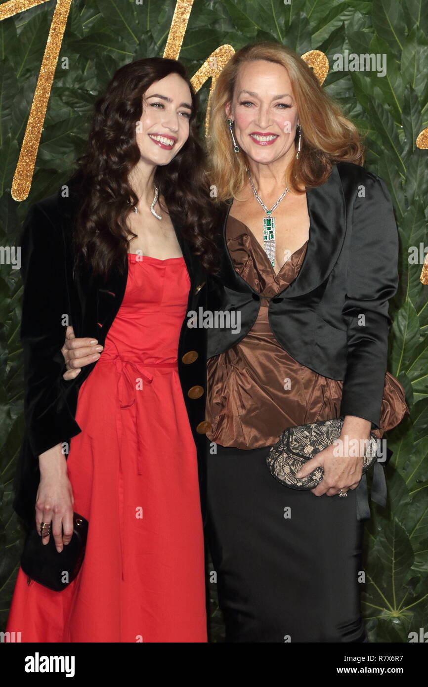 Elizabeth jagger hi-res stock photography and images - Alamy