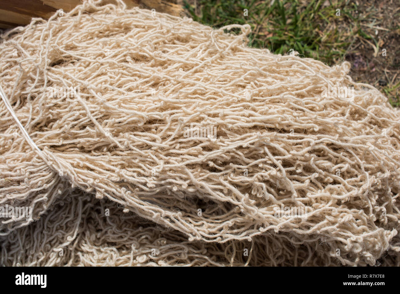 Dyeing pots hi-res stock photography and images - Alamy