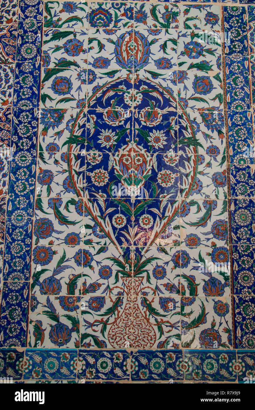 Floral art pattern example of the Ottoman time Stock Photo - Alamy