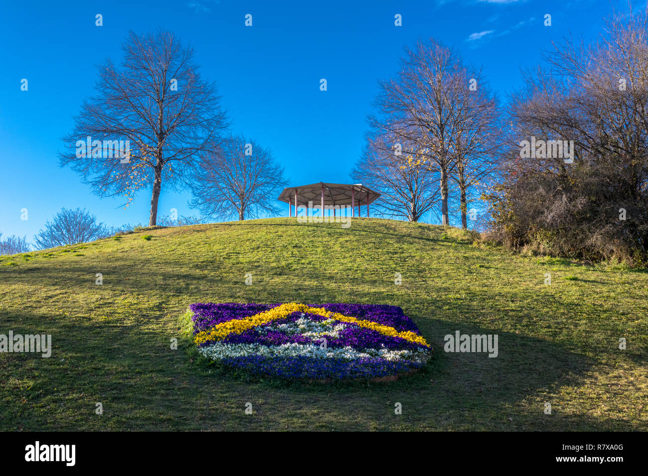 Gazebo monopteros hi-res stock photography and images - Alamy