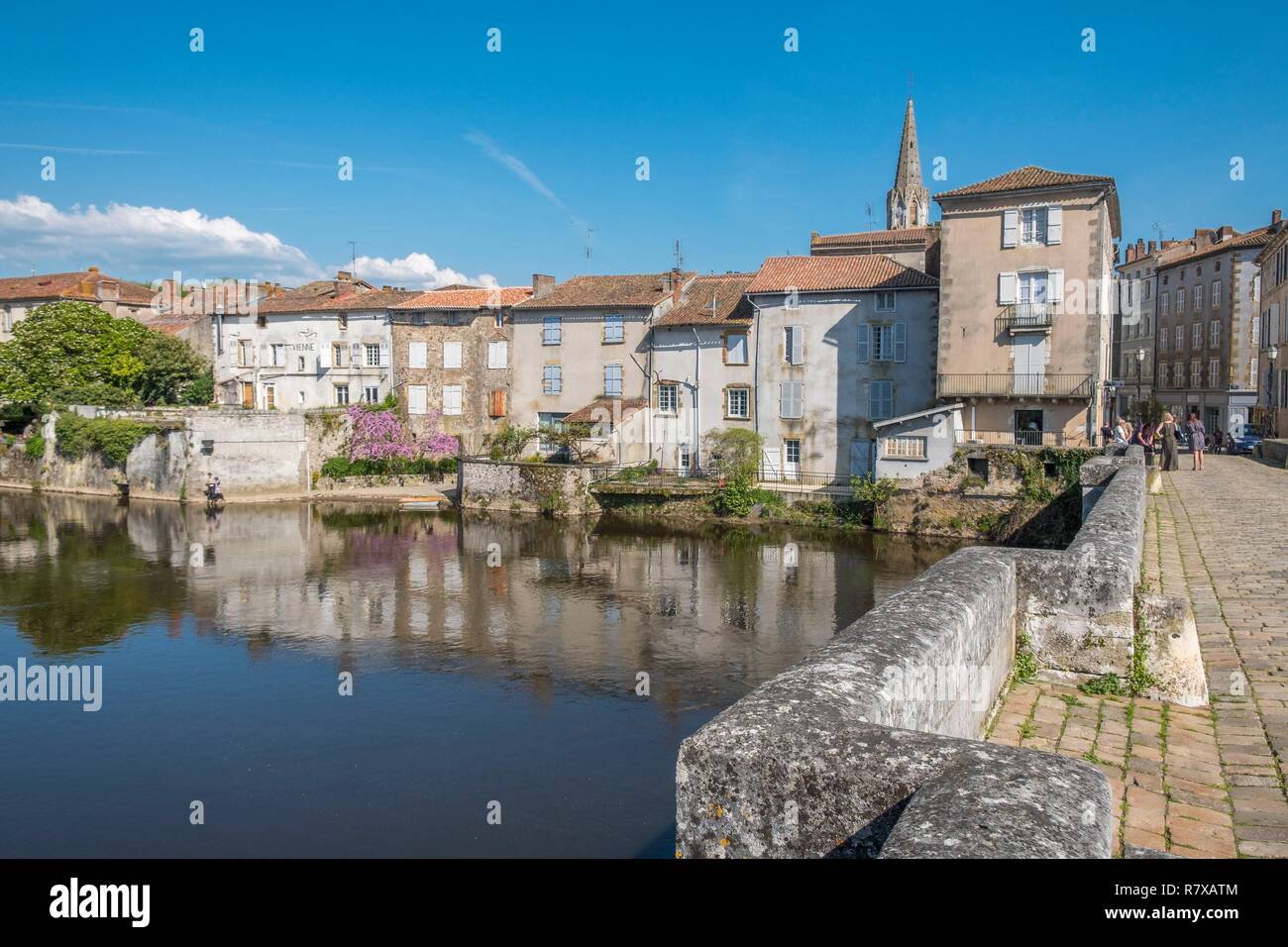 Confolens bridge hi-res stock photography and images - Alamy