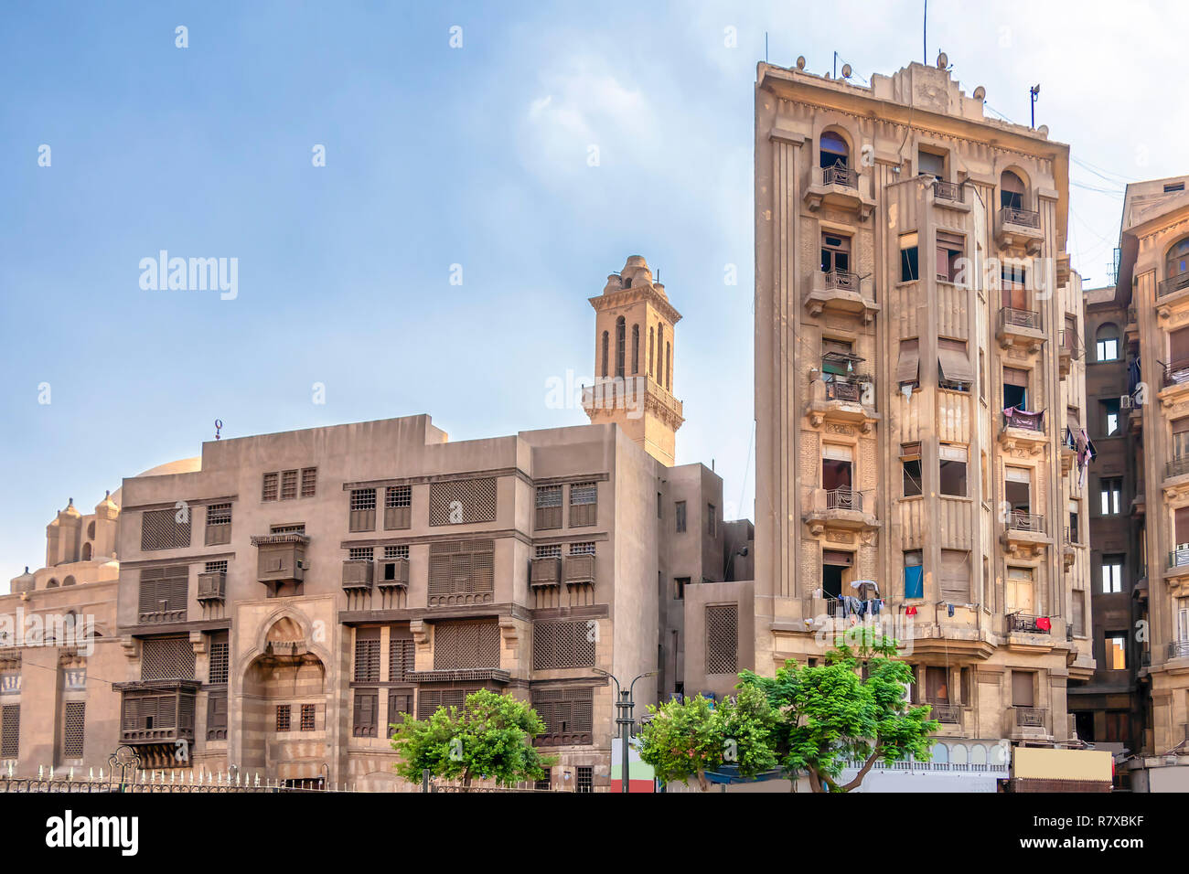 Egypt cairo islamic bank building hi-res stock photography and images ...