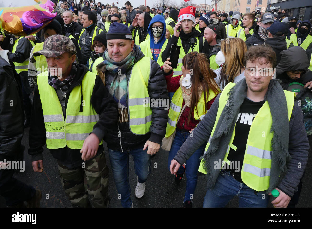 "Yellow Jackets" protesters face Riot Police forces, Lyon, France Stock ...