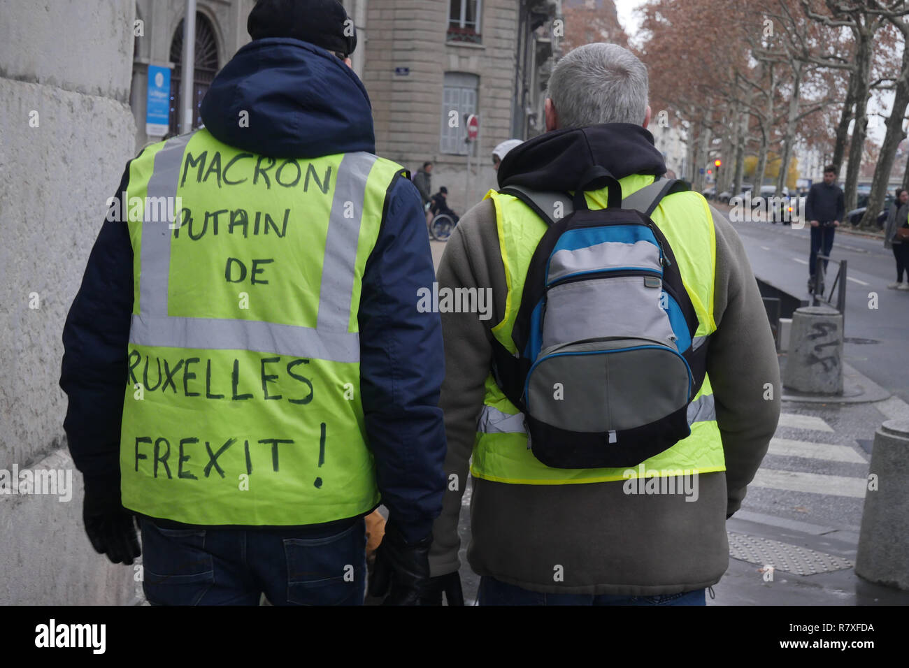 "Yellow Jackets" protesters face Riot Police forces, Lyon, France Stock ...