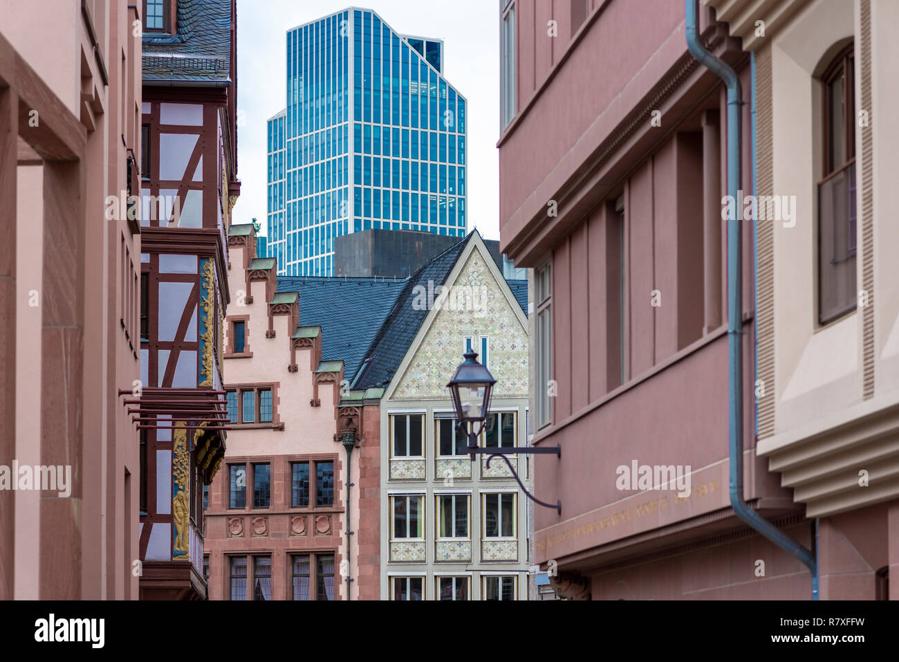 Neue altstadt frankfurt hi-res stock photography and images - Alamy