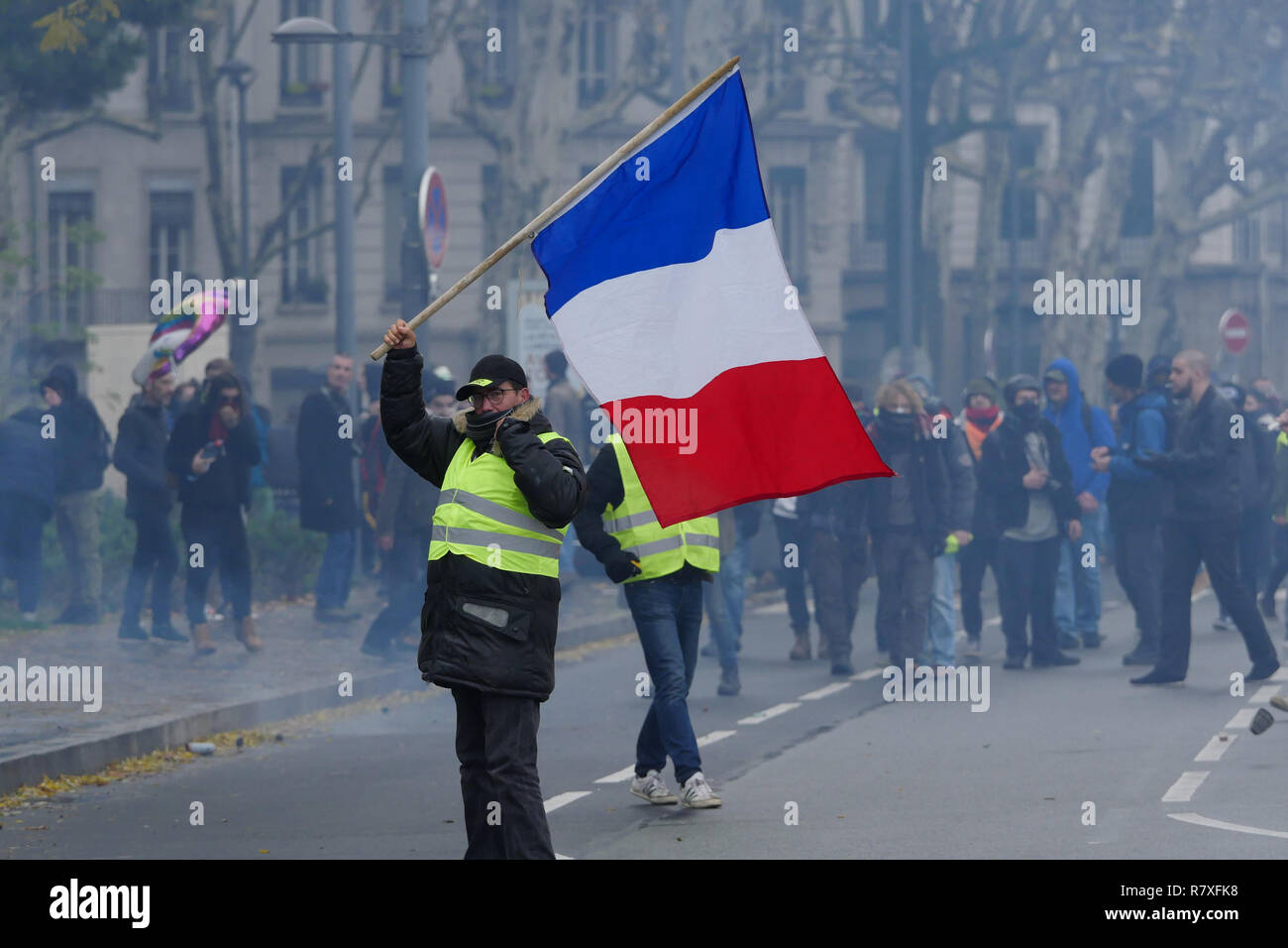 "Yellow Jackets" protesters face Riot Police forces, Lyon, France Stock ...