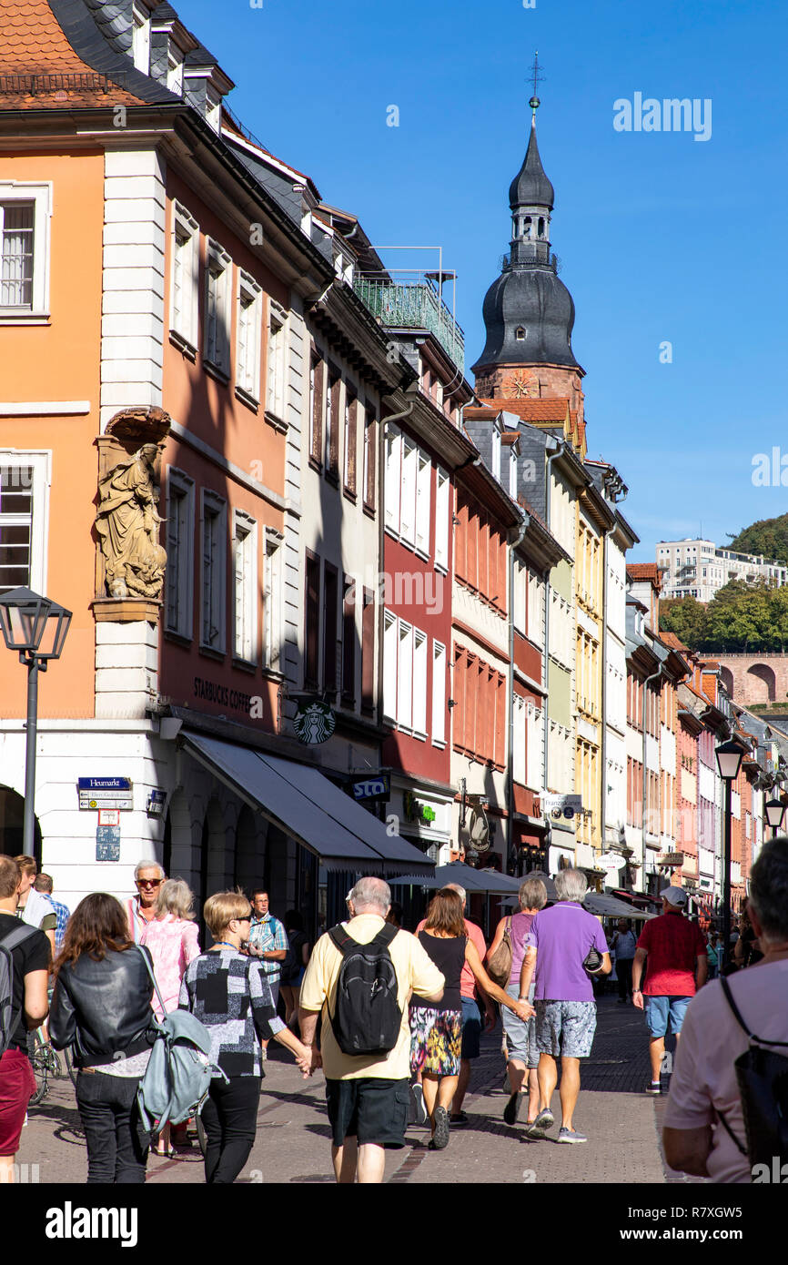 Heidelberg old town, shopping street Hauptstra§e, pedestrian area ...