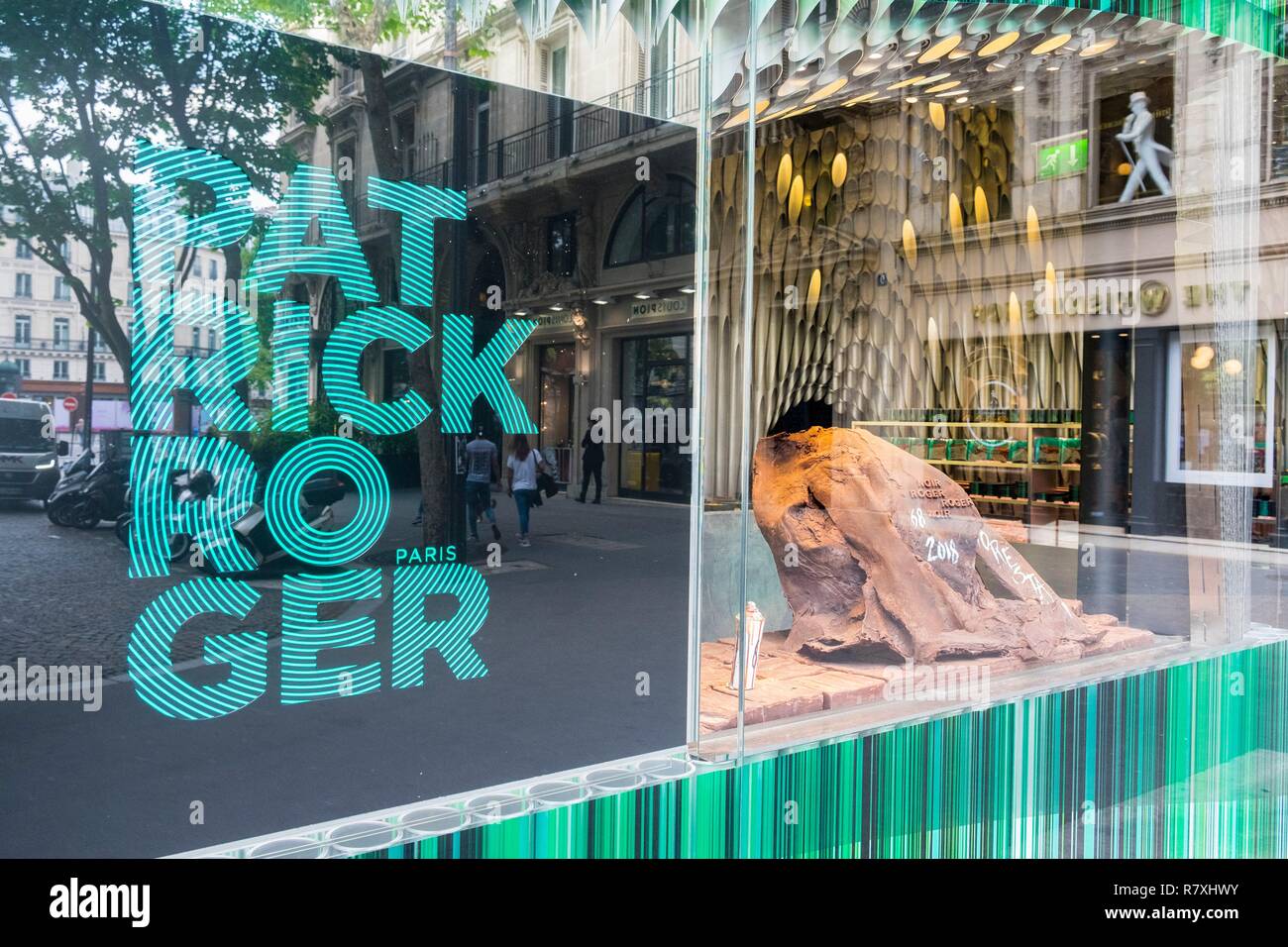 Chocolatier paris hi-res stock photography and images - Alamy