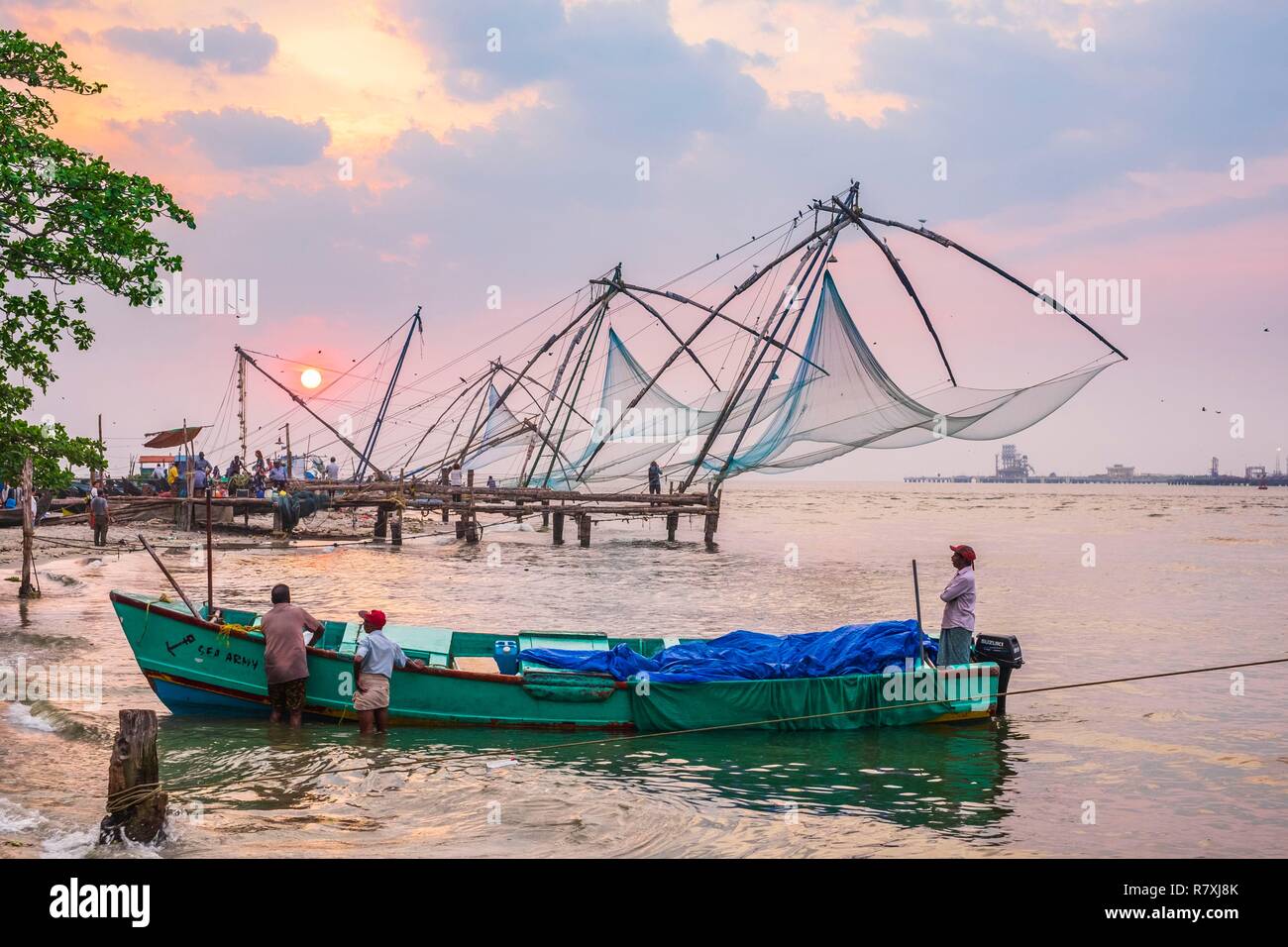 Arabian traders hi-res stock photography and images - Alamy