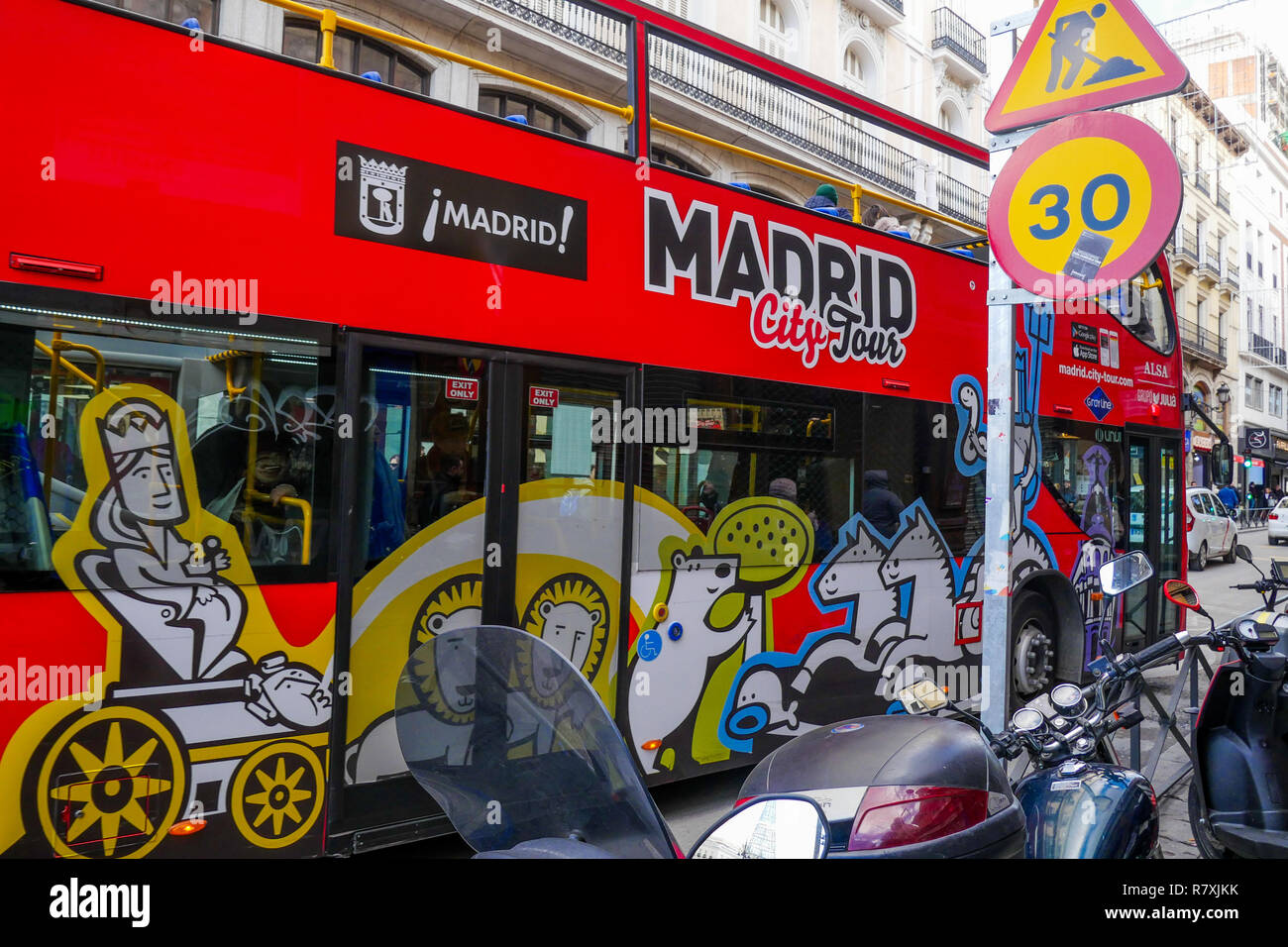 Hop on hop off bus madrid hi-res stock photography and images - Alamy