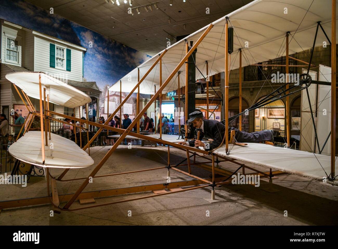 1903 wright flyer hi-res stock photography and images - Alamy