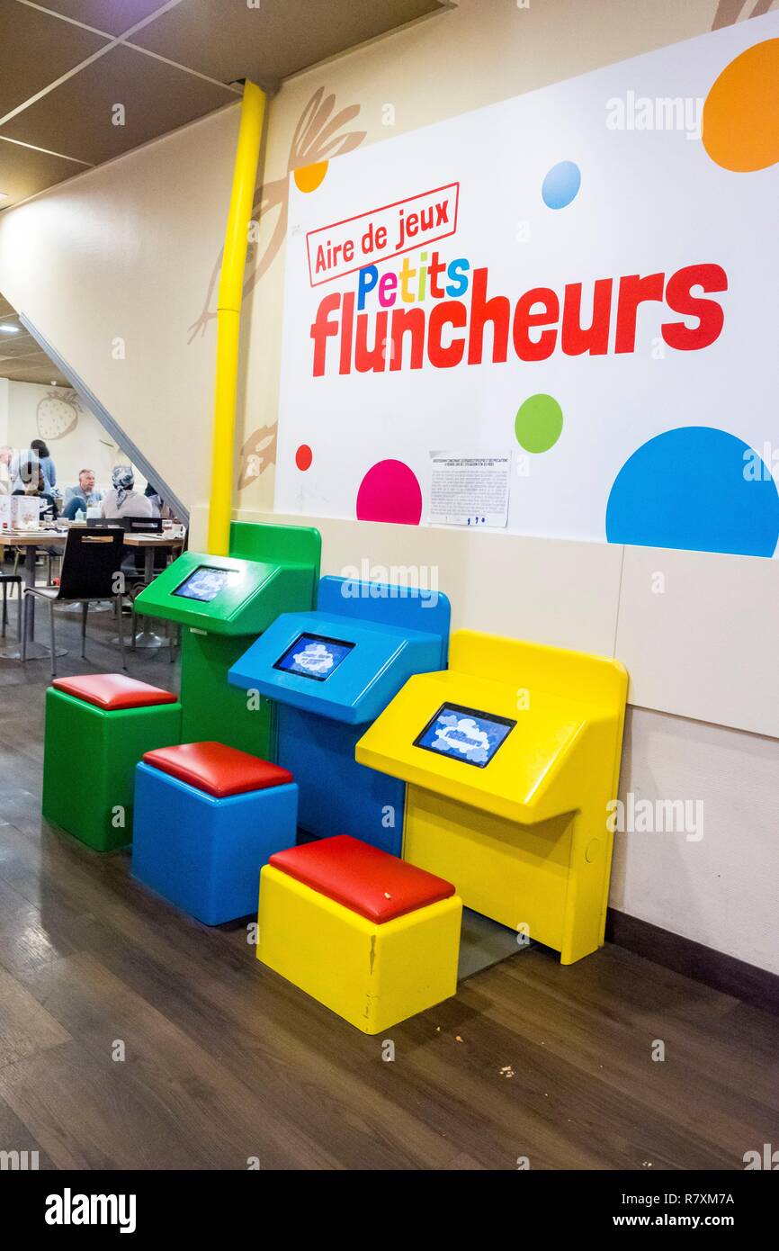 Flunch restaurant hi-res stock photography and images - Alamy