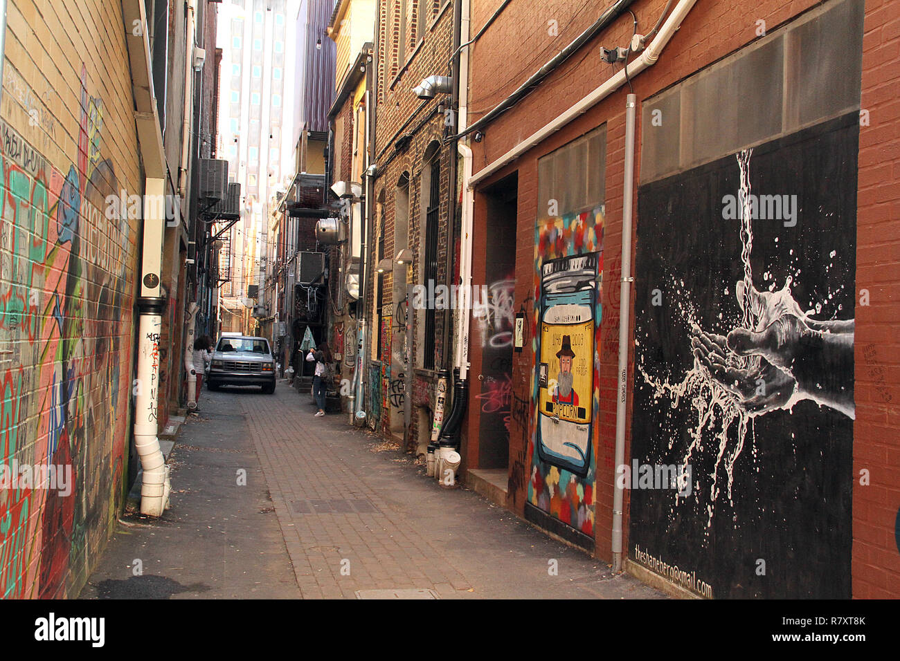 Underground alley hi-res stock photography and images - Alamy