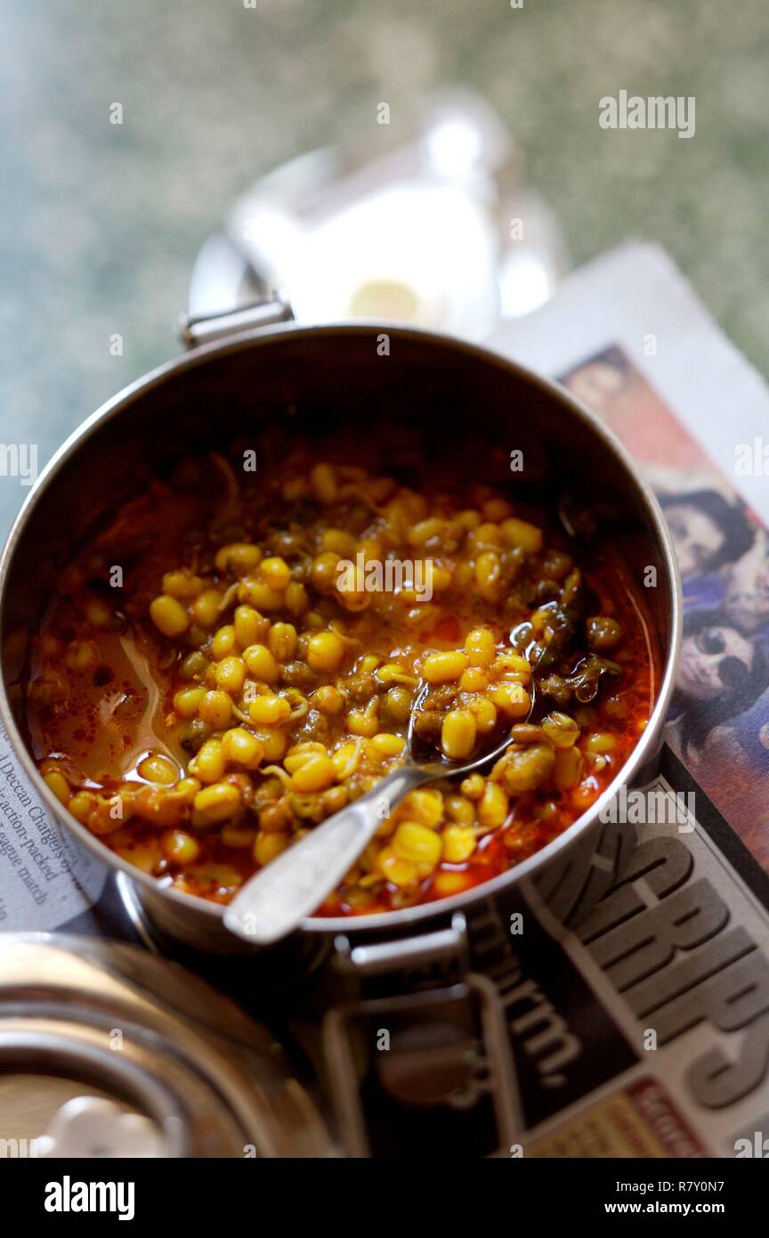 India, Maharashtra state, Mumbai (Bombay), tiffing box of curry sauce ...