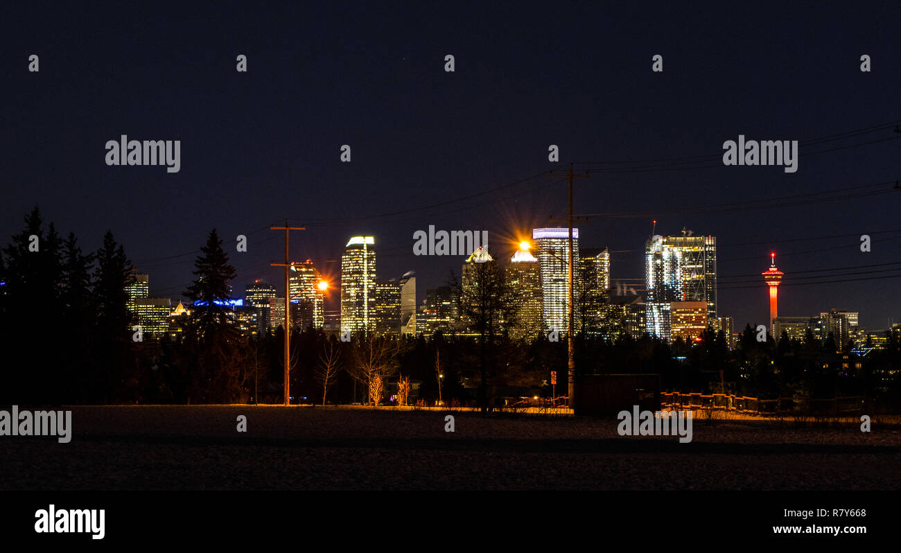 Street scene in downtown calgary hi-res stock photography and images ...