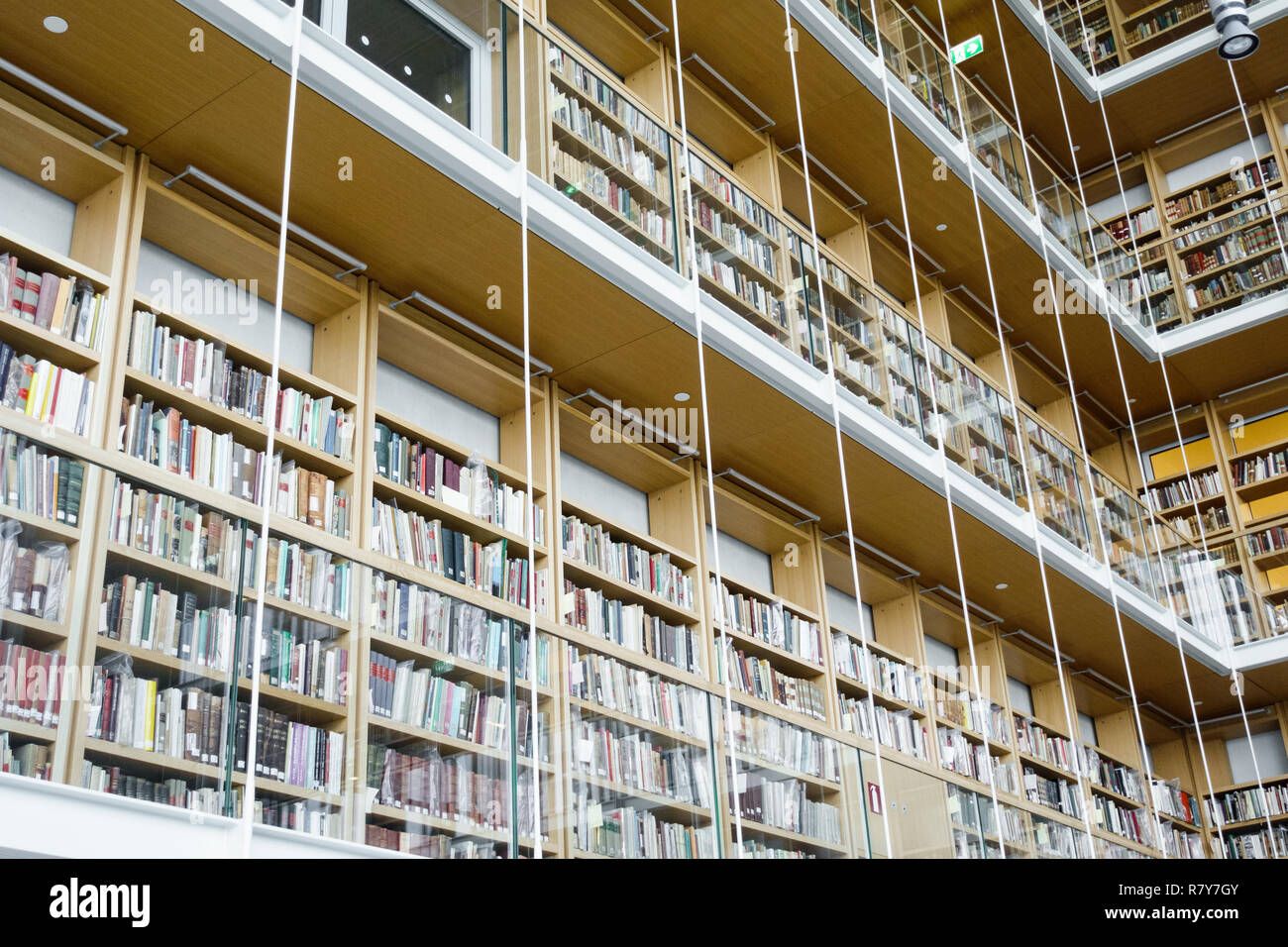 Interior of library Stock Photo - Alamy