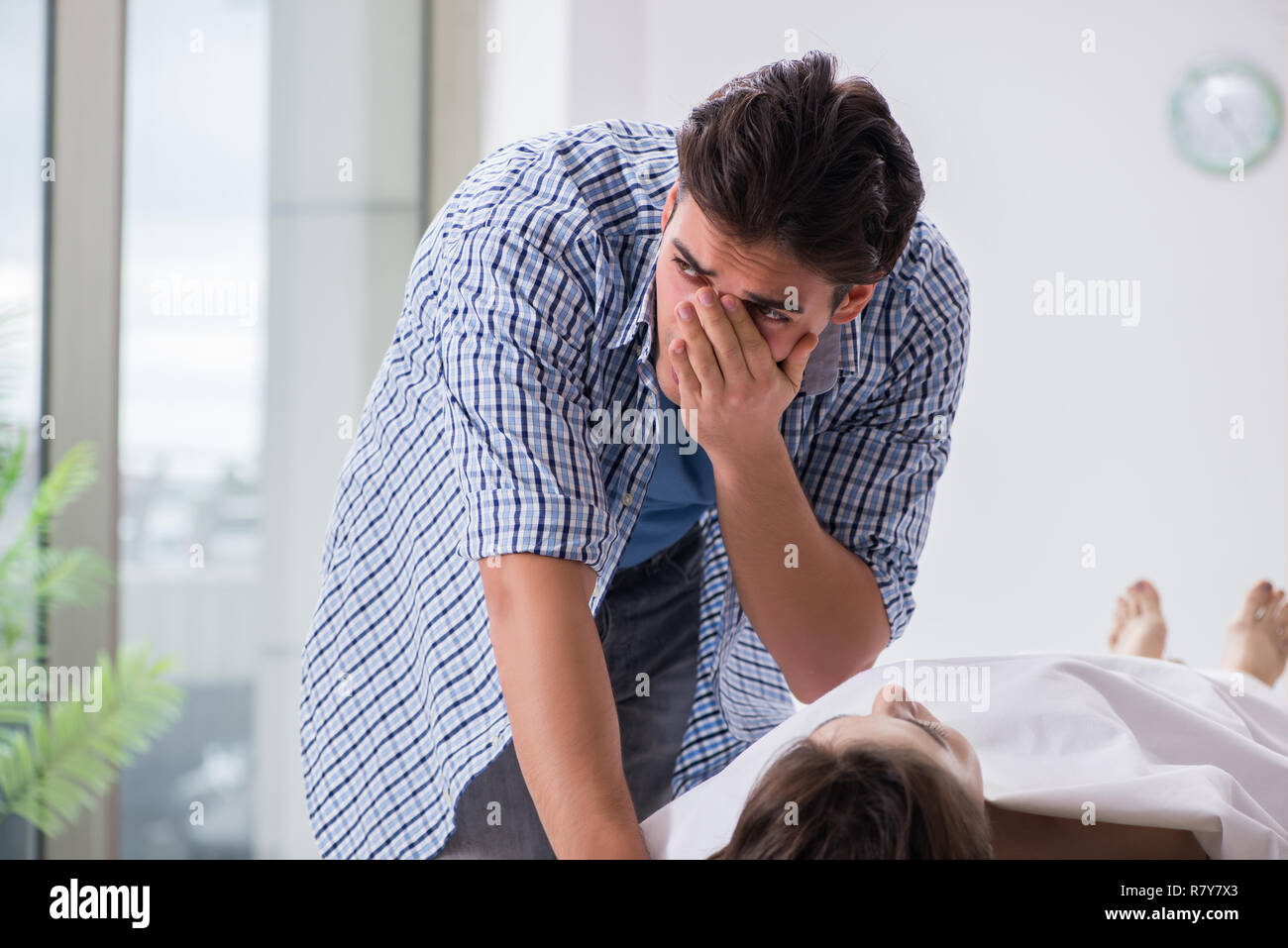 Crime crying mourning hi-res stock photography and images - Alamy