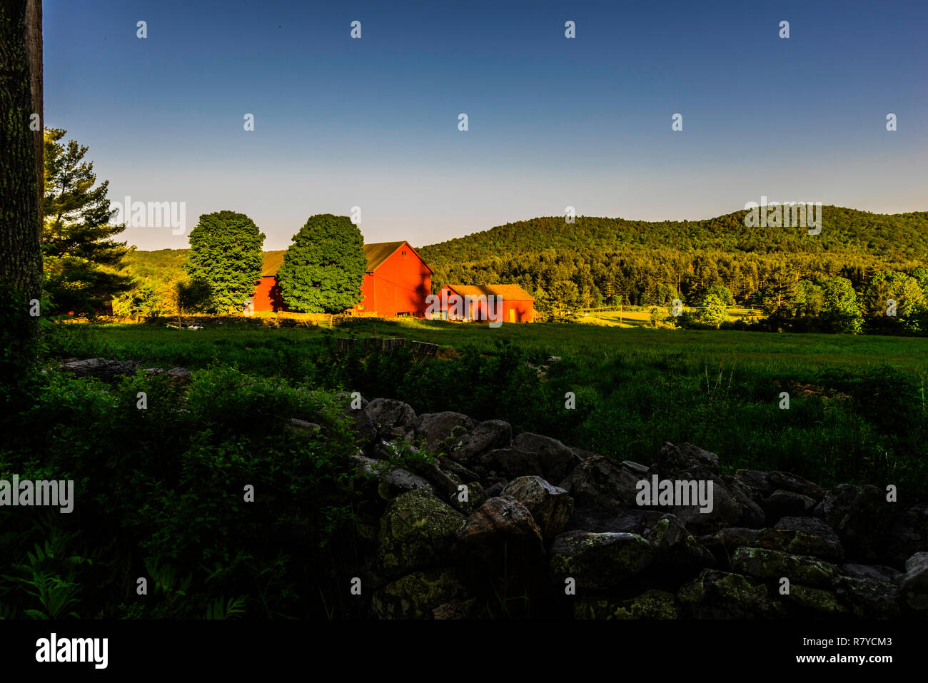 Connecticut river farm hi-res stock photography and images - Alamy