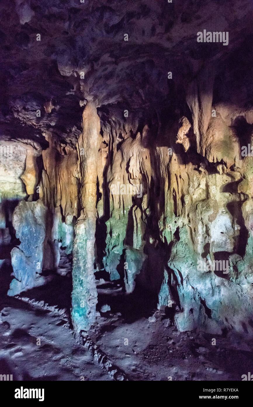 Fontein cave Aruba - colorful limestone stalagmites and stalactites ...