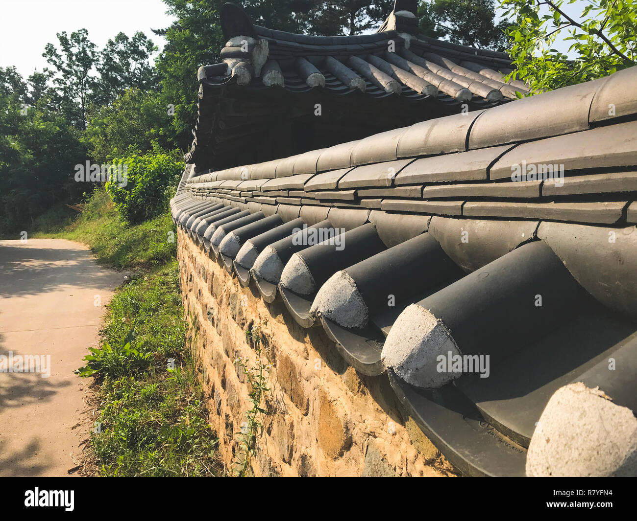 Asaian traditional village fence, South Korea Stock Photo - Alamy