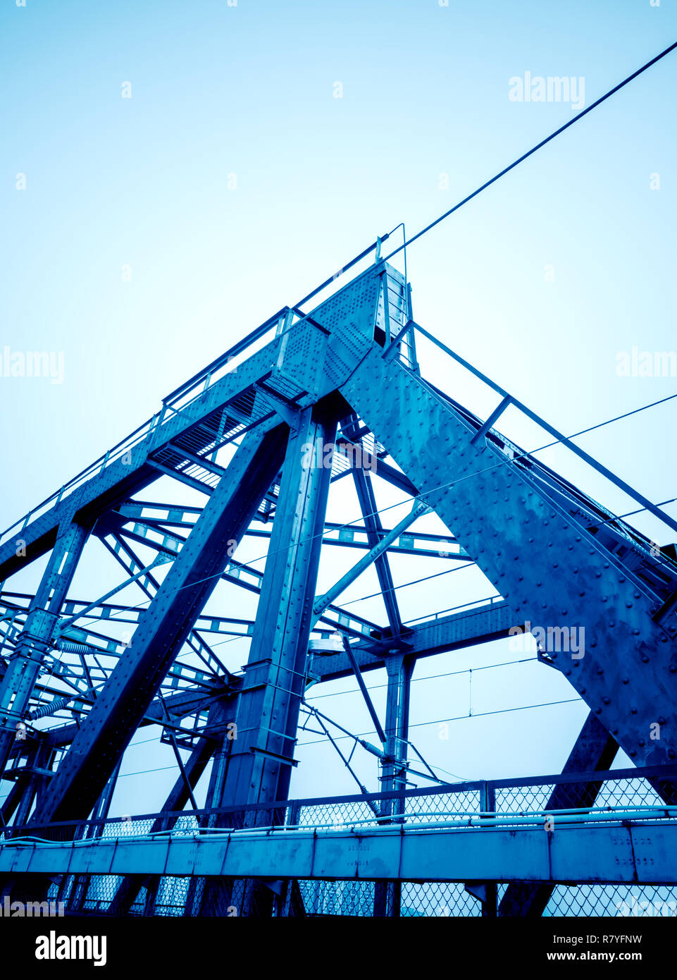 Bridge steel structure hi-res stock photography and images - Alamy